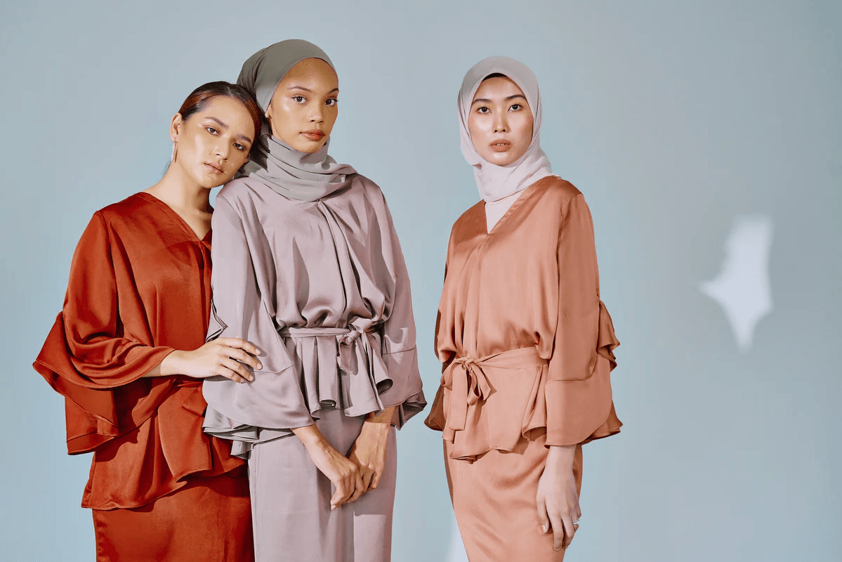 Koleksi Raya Pereka Fesyen Malaysia - SisRasa